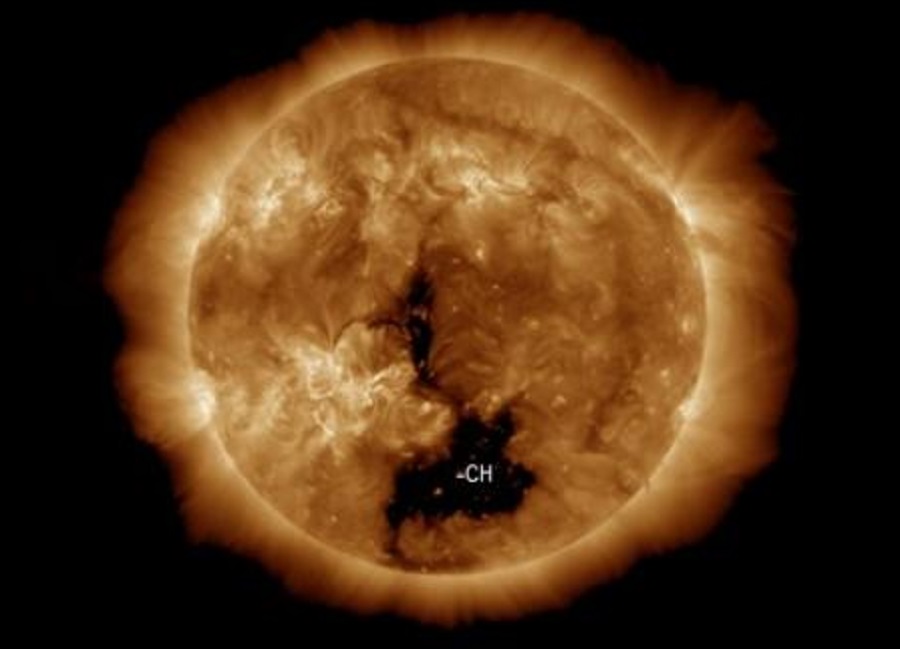 Una tormenta solar golpeará la Tierra en las próximas horas , provocará ...